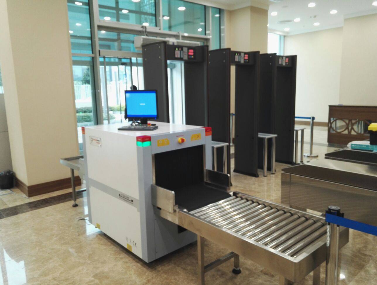 X-Ray Baggage Scanner for Parcel Security Inspection Introscope . from ...